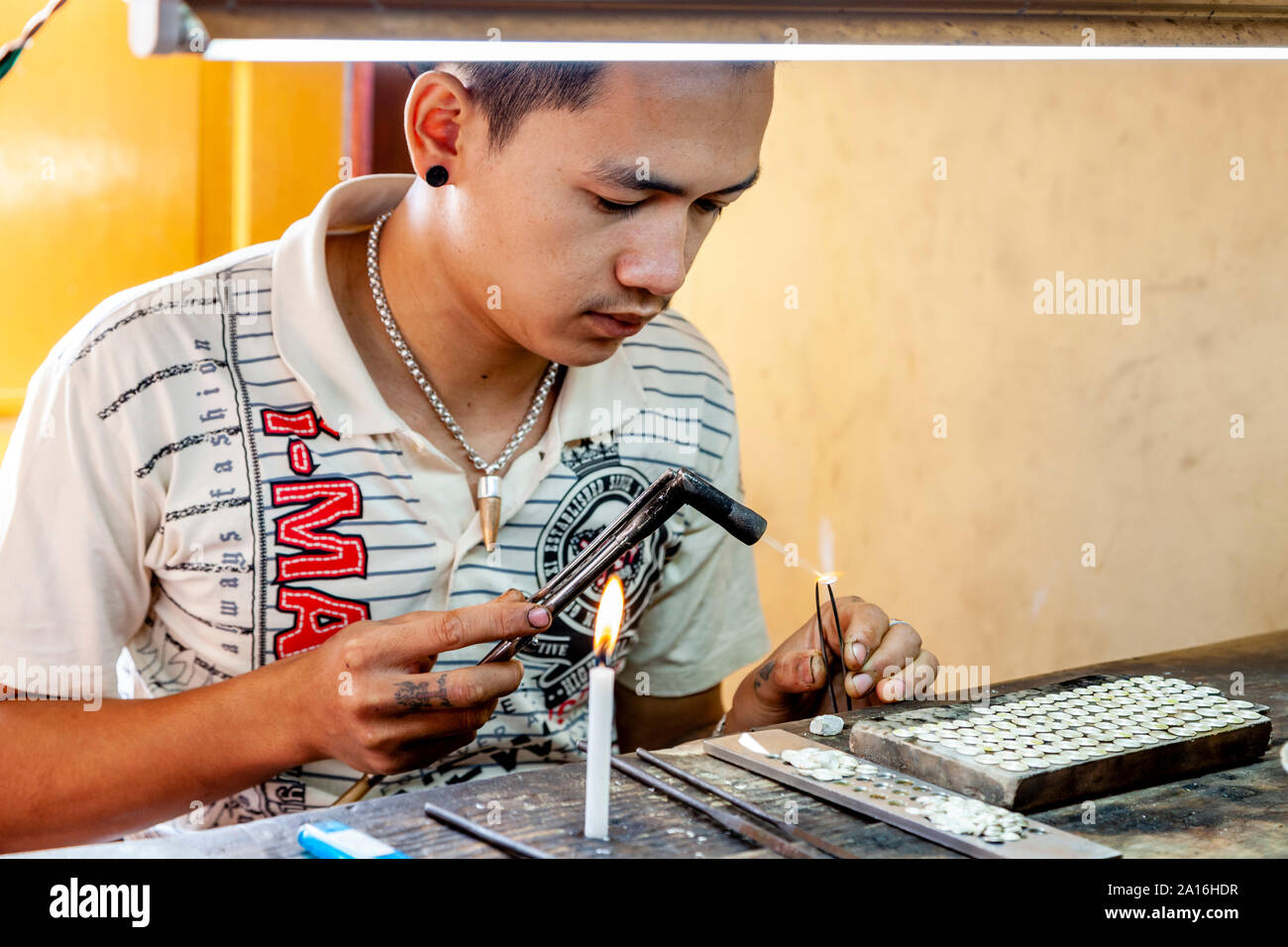 Working young adult male asia hi-res stock photography and images - Alamy