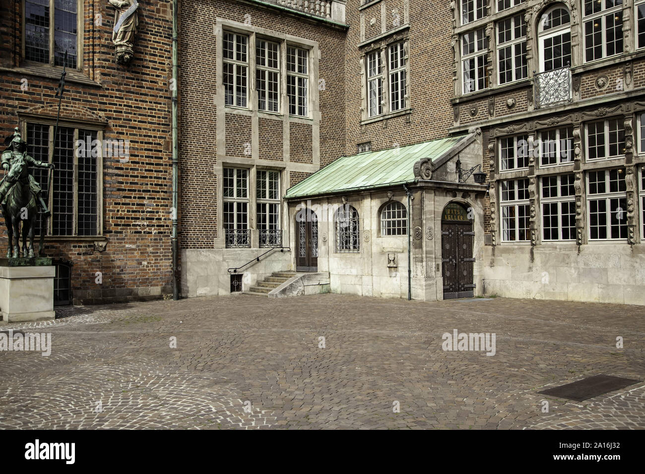 BREMEN, GERMANY - SEPTEMBER 06, 2019: Famous statue in the center of ...