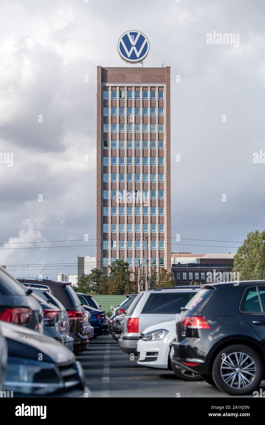 Germany. 18th Sep, 2019. A large VW logo stands on the high-rise ...
