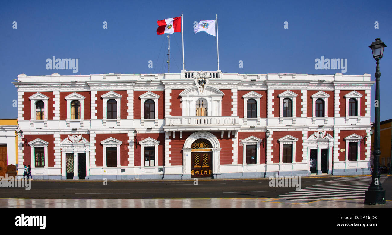 Part of the municipal building hi-res stock photography and images - Alamy