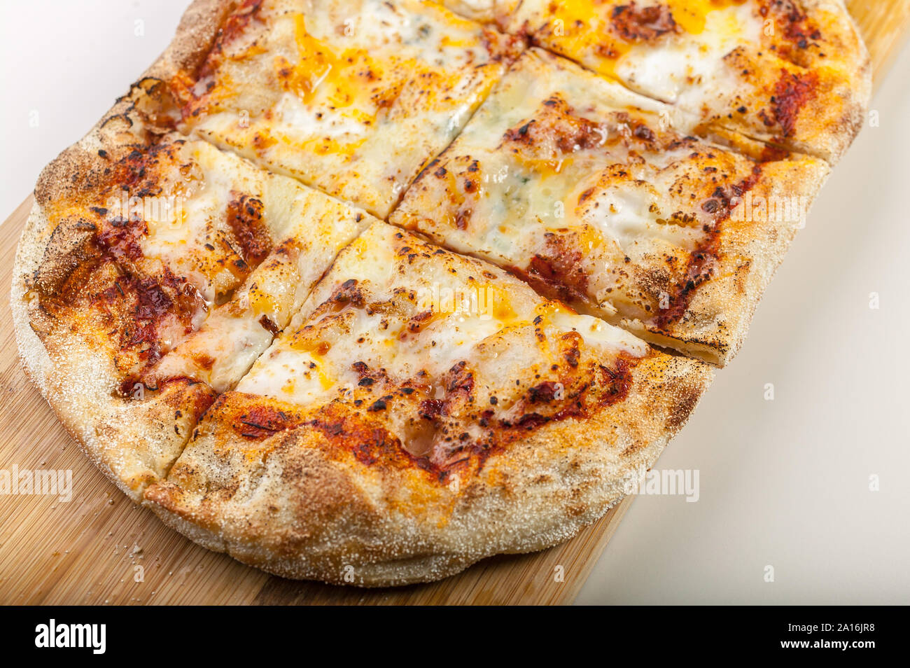Formaggi pizza hi-res stock photography and images - Alamy