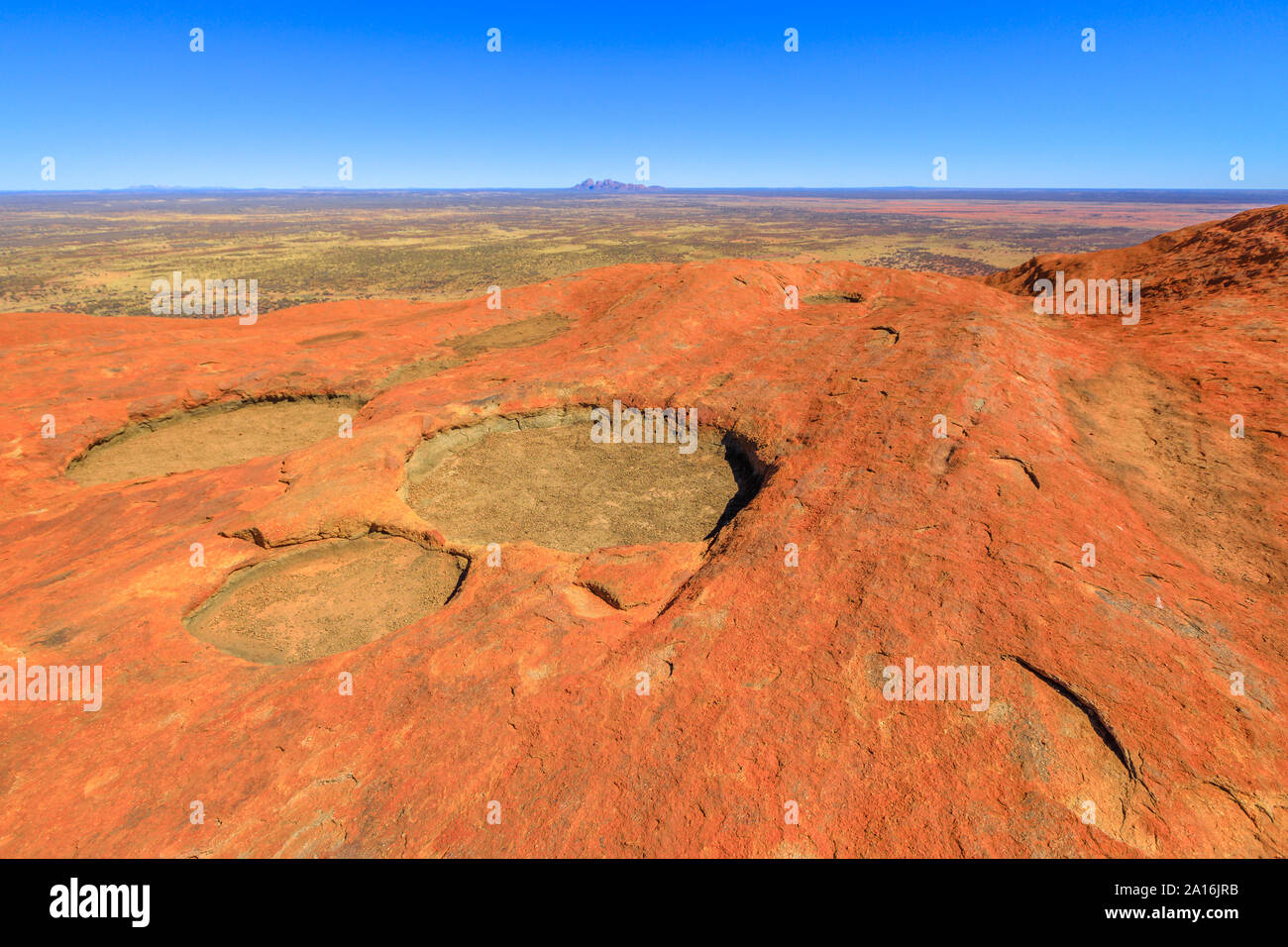 Aerial view desert landscape uluru kata tjuta national park hi-res ...