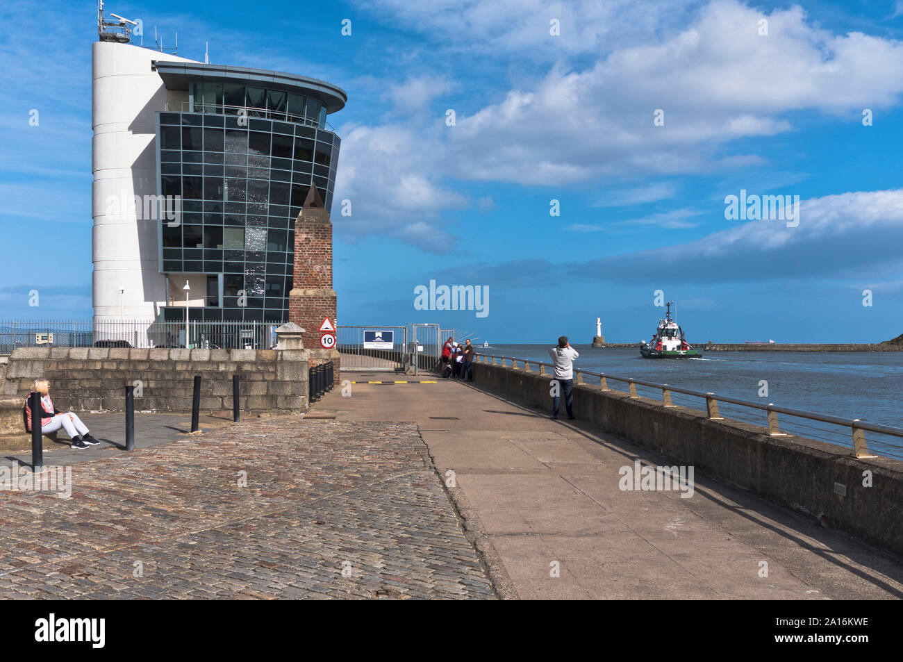 dh Harbour Masters building HARBOUR ABERDEEN Modern control tower ...
