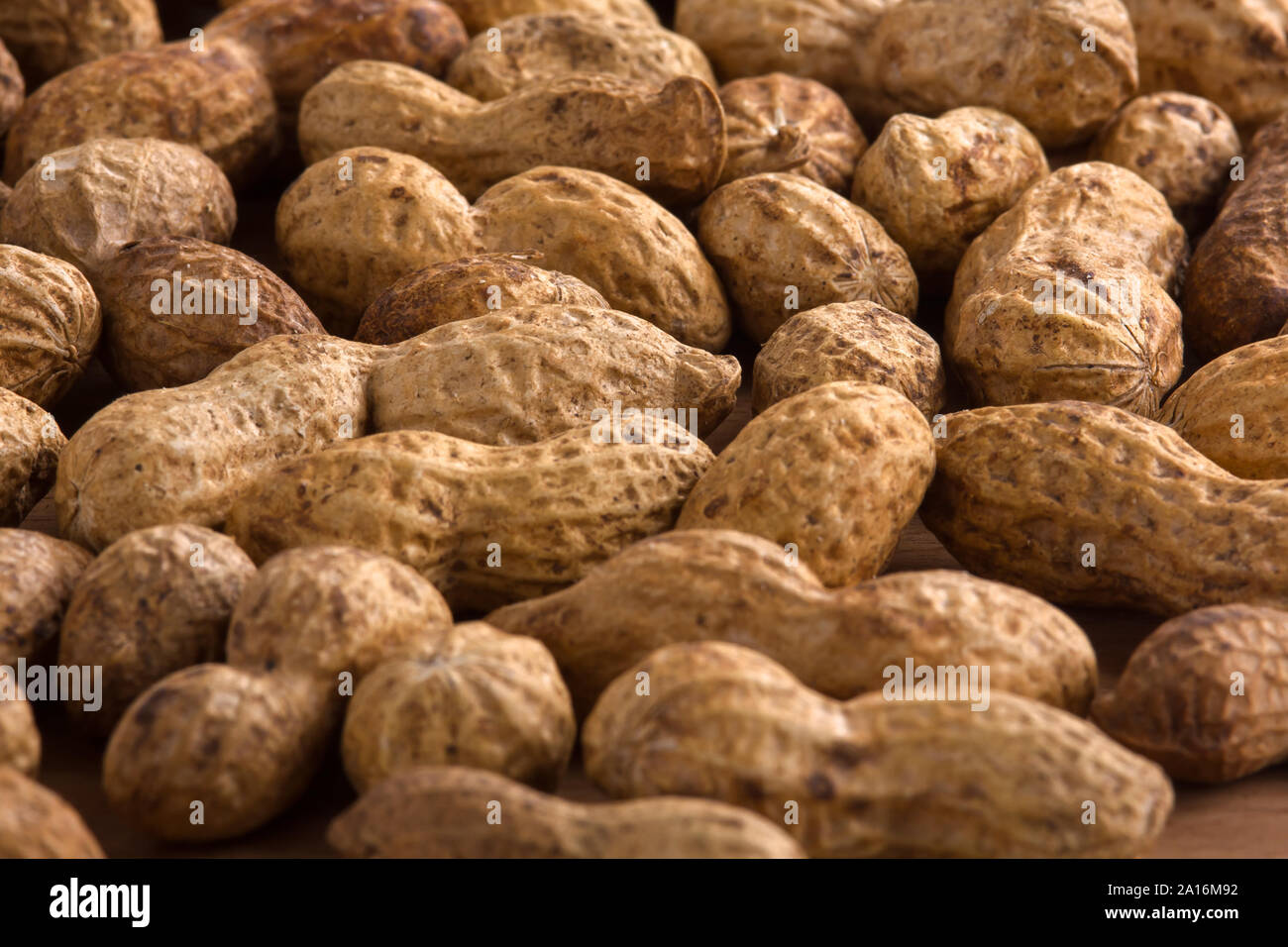 Unshelled peanuts hi-res stock photography and images - Alamy