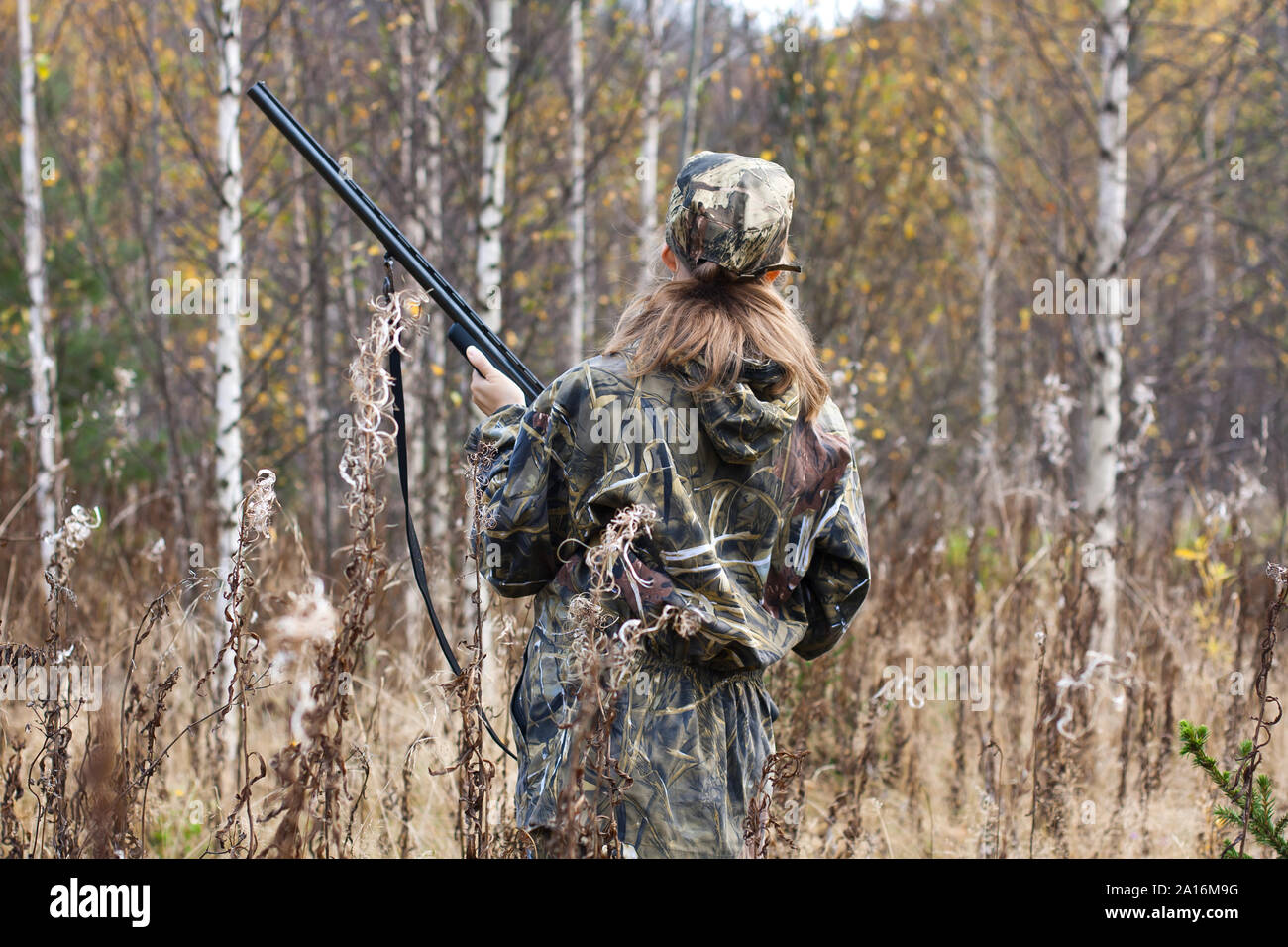 Woman hunter hi-res stock photography and images - Alamy
