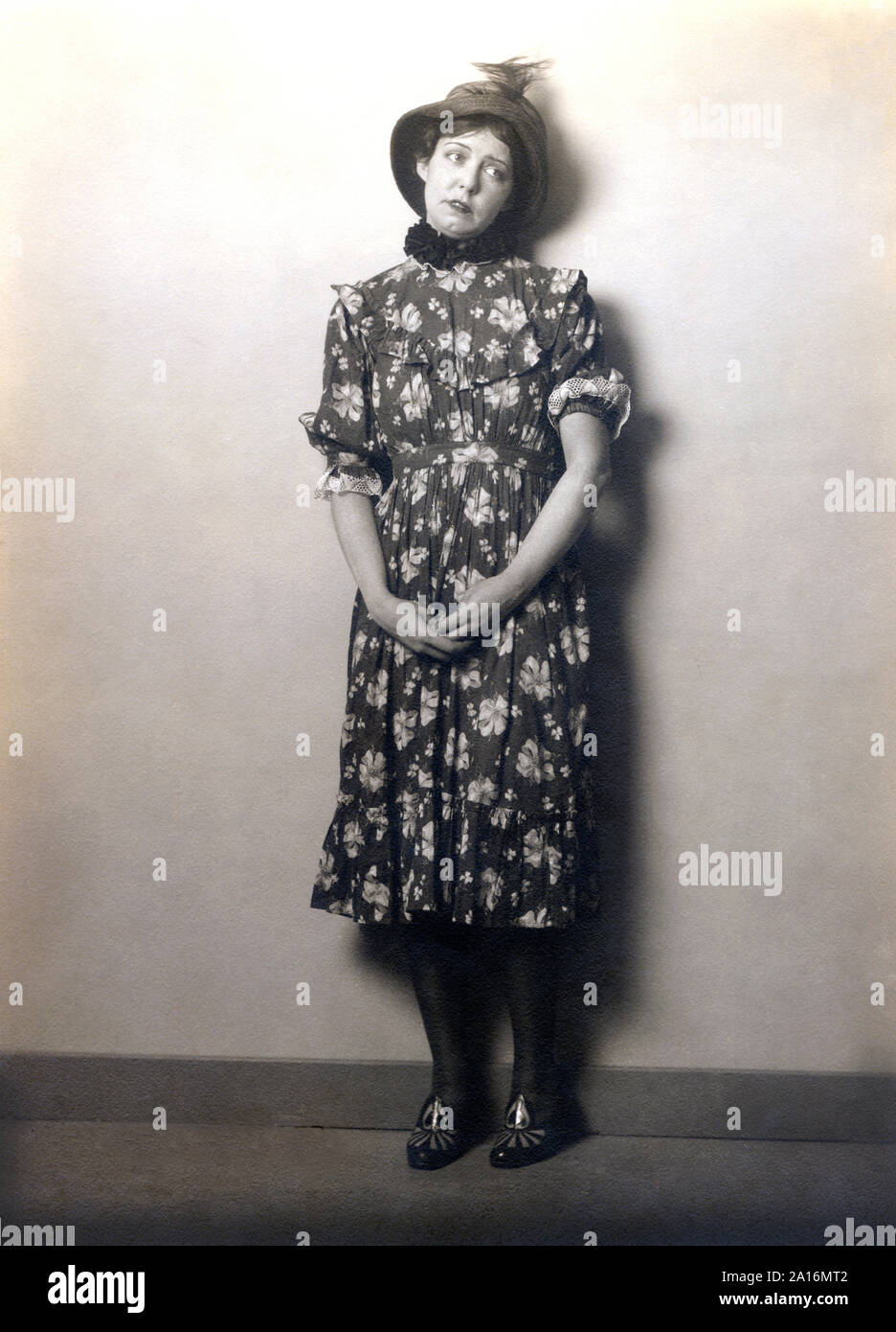 Actress Gertrude Sutton, Full-Length Publicity Portrait, Photograph by ...