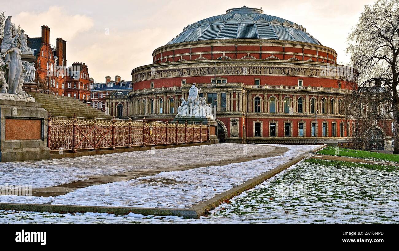 Door 1 royal albert hall hi-res stock photography and images - Alamy