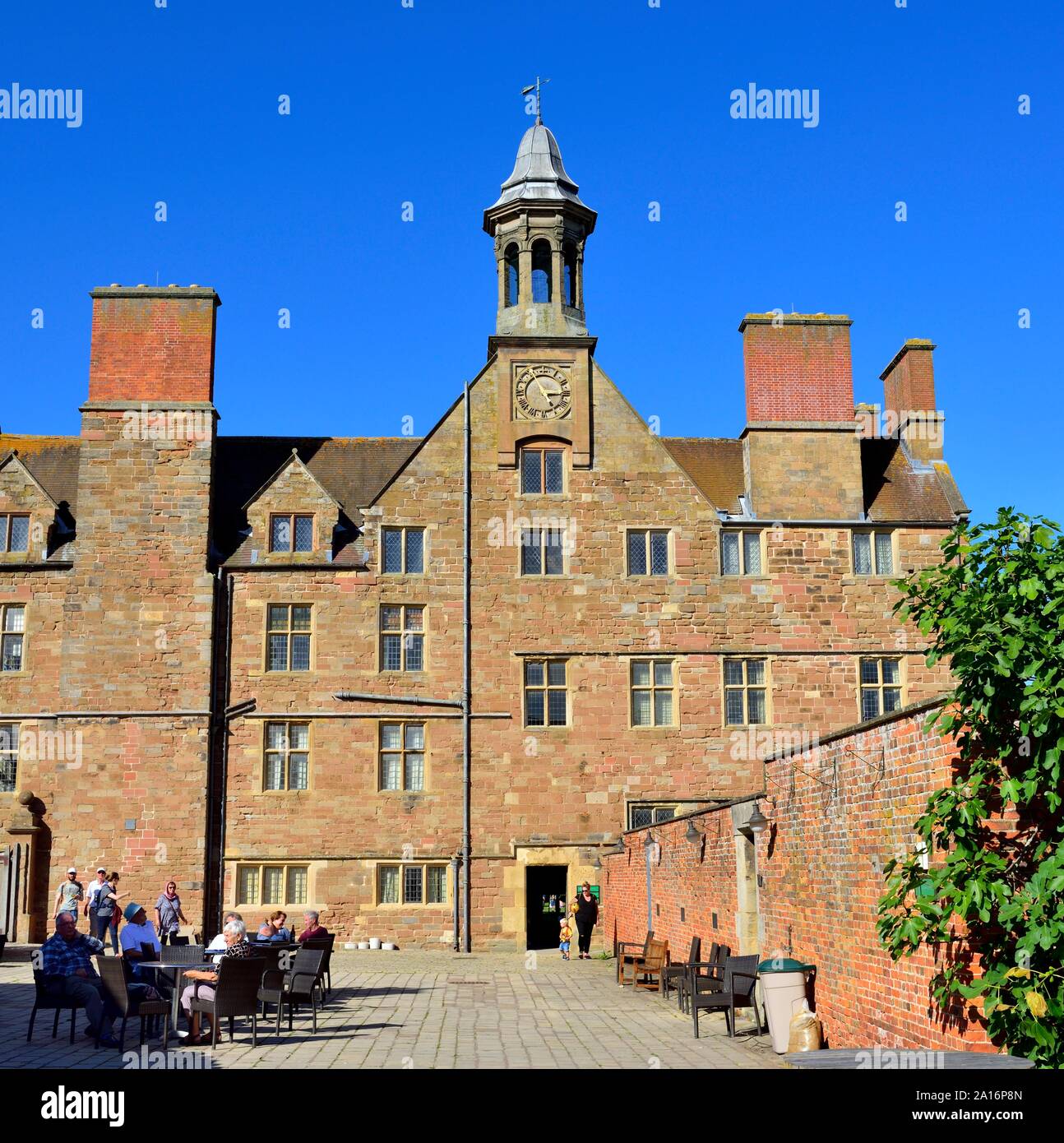Ruins of rufford abbey hi-res stock photography and images - Alamy