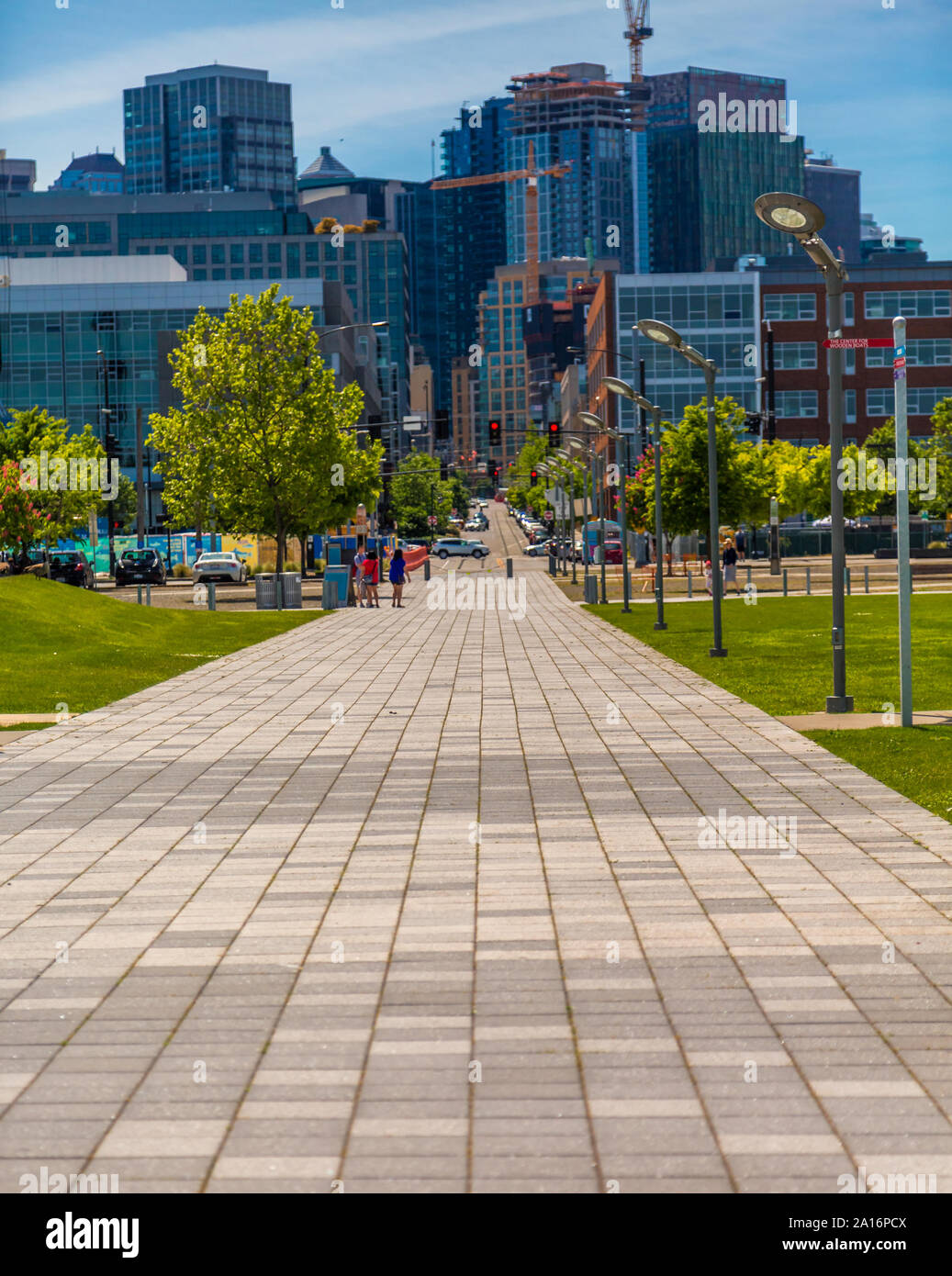 City sidewalk aerial hi-res stock photography and images - Alamy