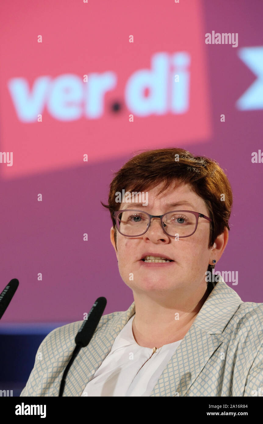 Christine behle hi-res stock photography and images - Alamy