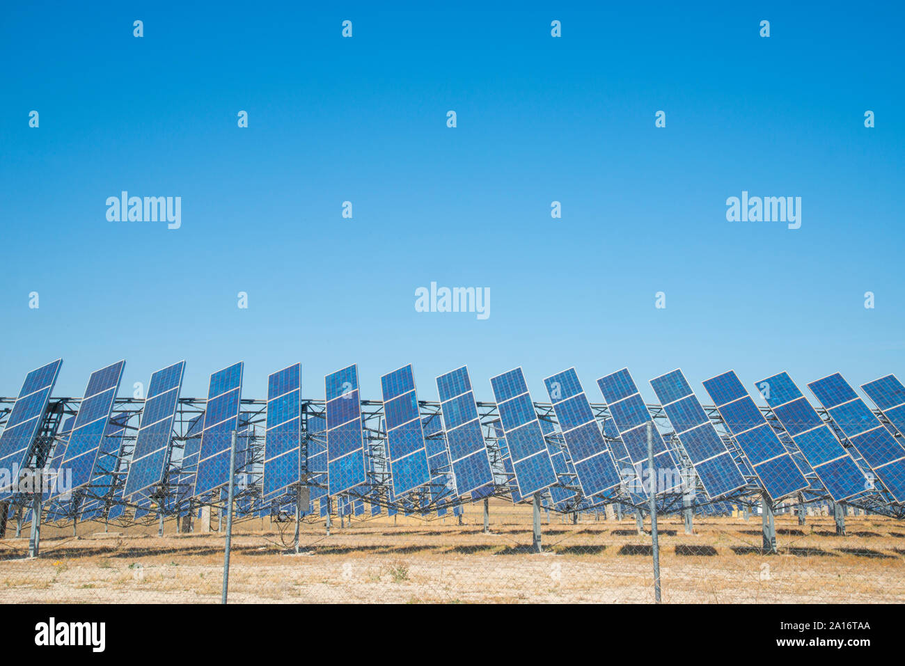 Planta solar hi-res stock photography and images - Alamy
