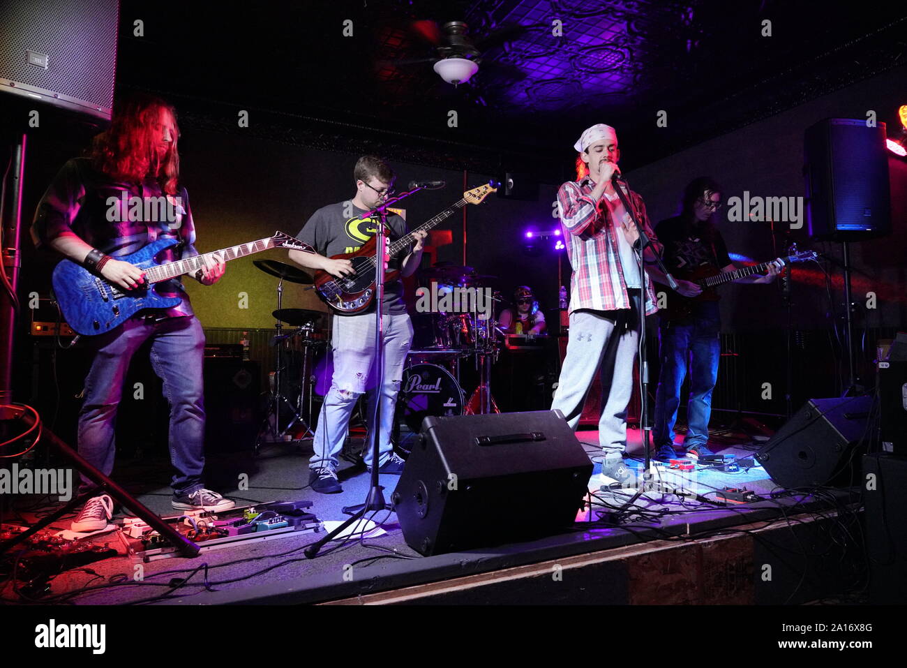 Big mikes sports bar and grill hi-res stock photography and images - Alamy