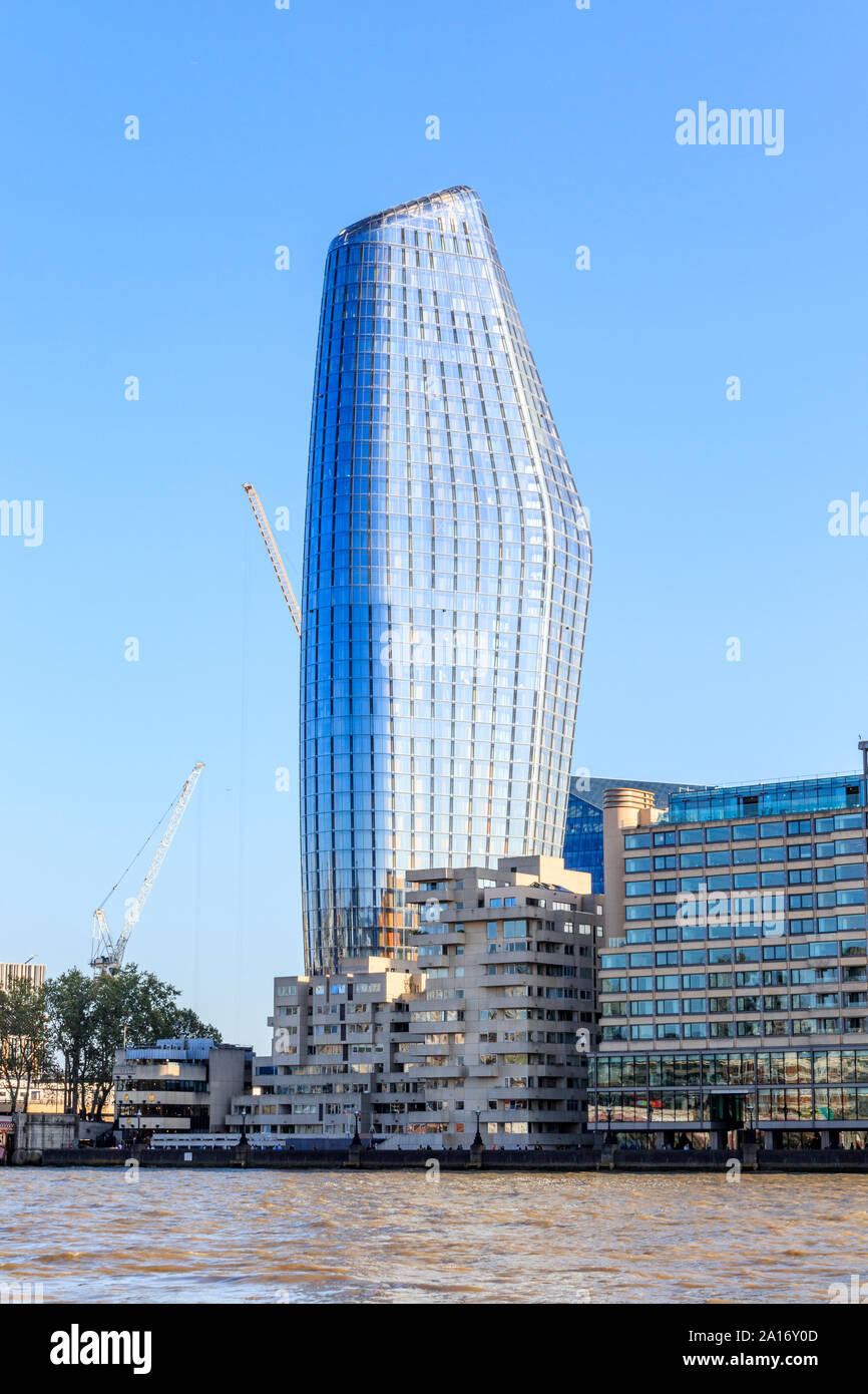 One blackfriars apartment building hi-res stock photography and images ...