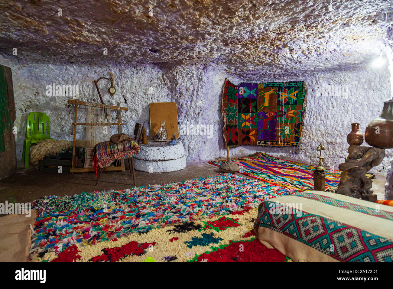 Berber cave home hi-res stock photography and images - Alamy