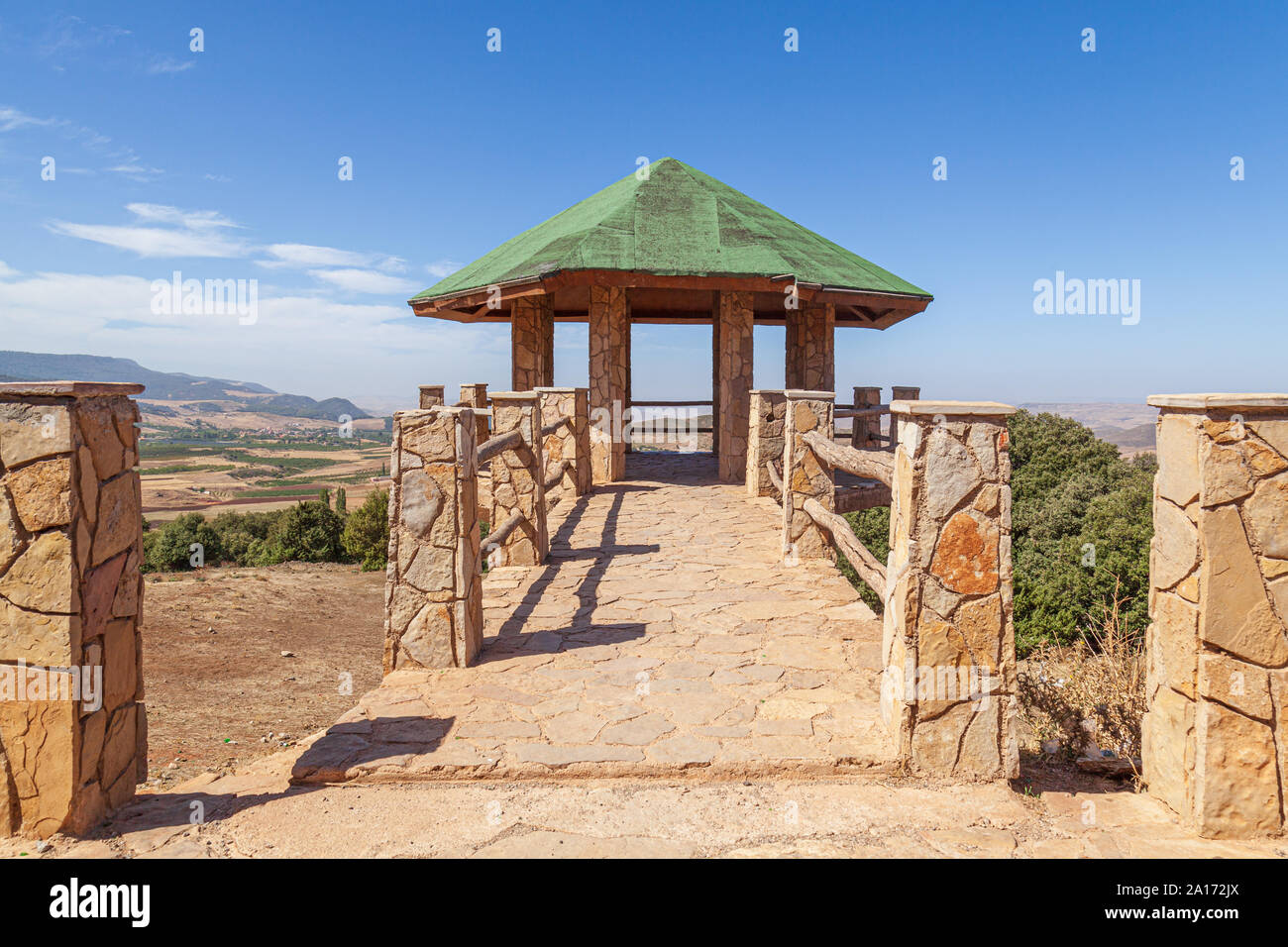 Middle atlas mountains hi-res stock photography and images - Alamy