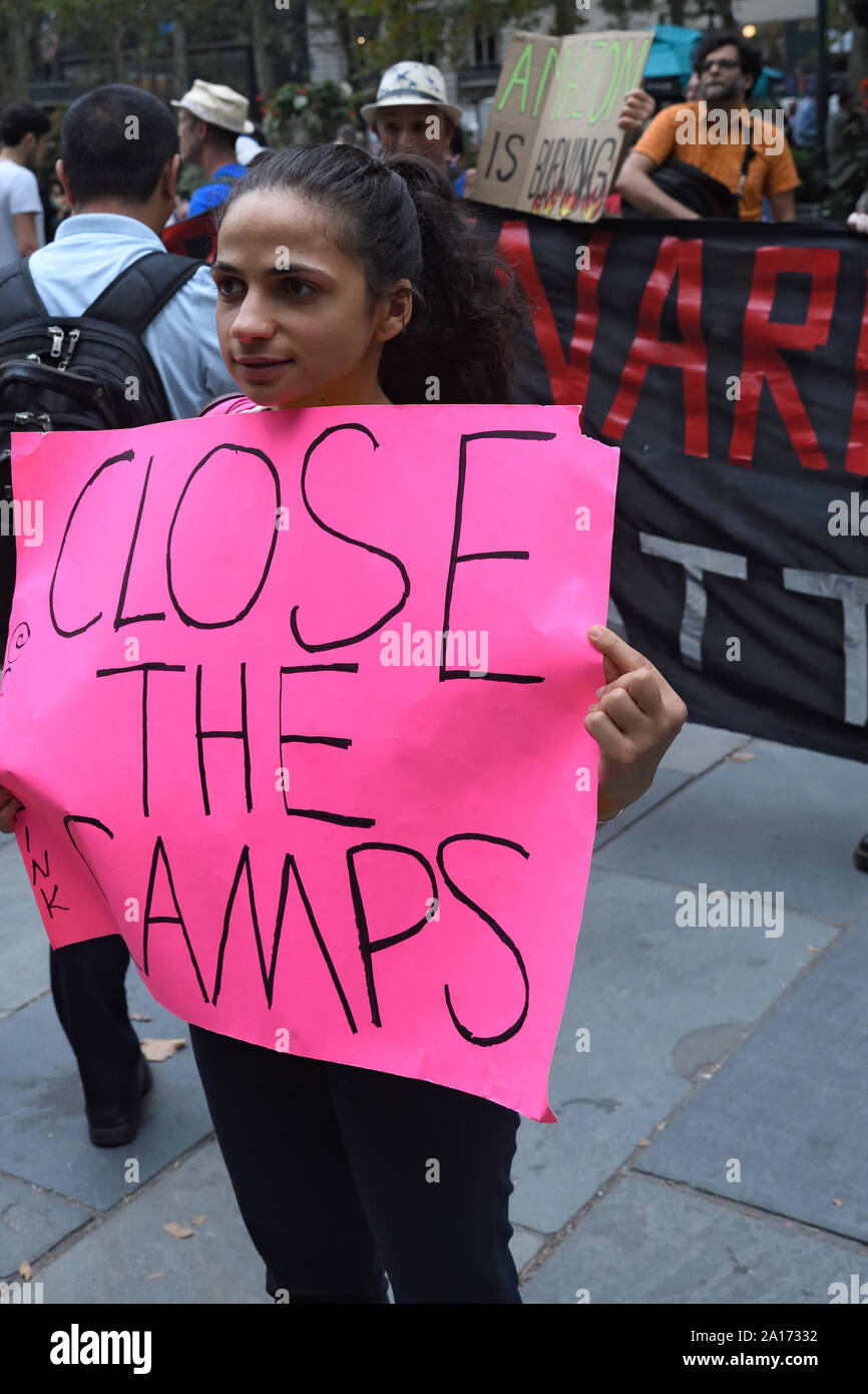 Anti Trump Placard High Resolution Stock Photography and Images - Alamy