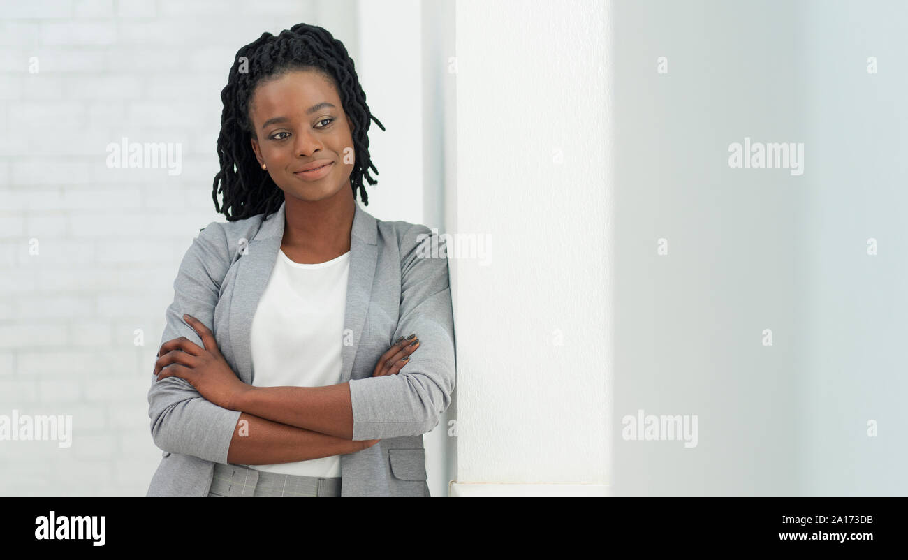 Lady standing next hi-res stock photography and images - Alamy
