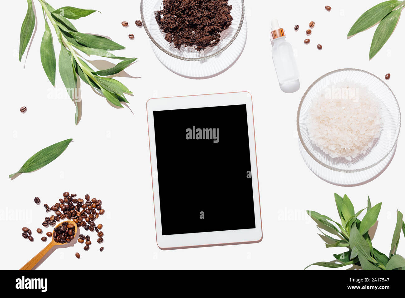 Clean screen layout hi-res stock photography and images - Alamy