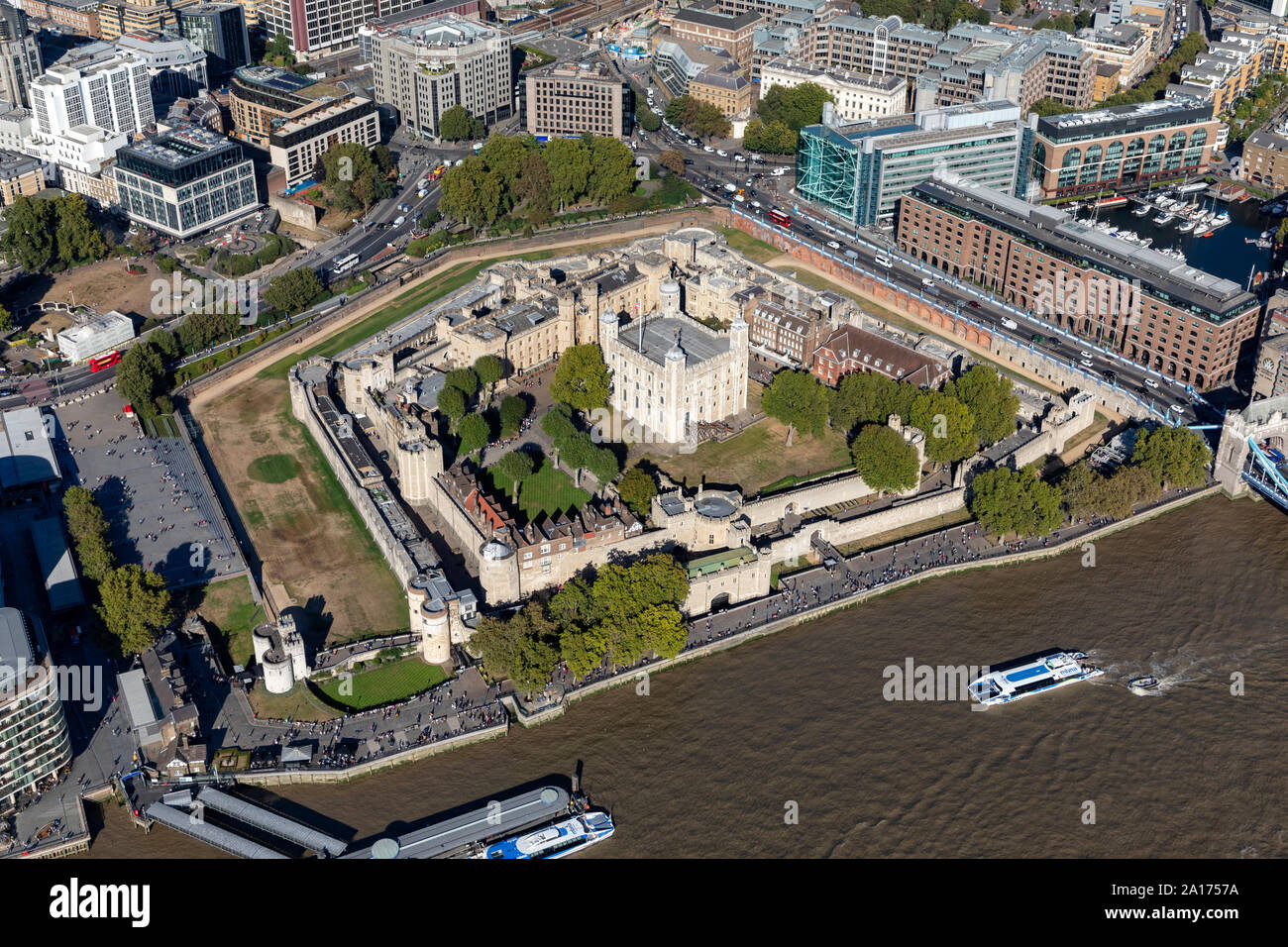 Tower of london aerial hi-res stock photography and images - Alamy