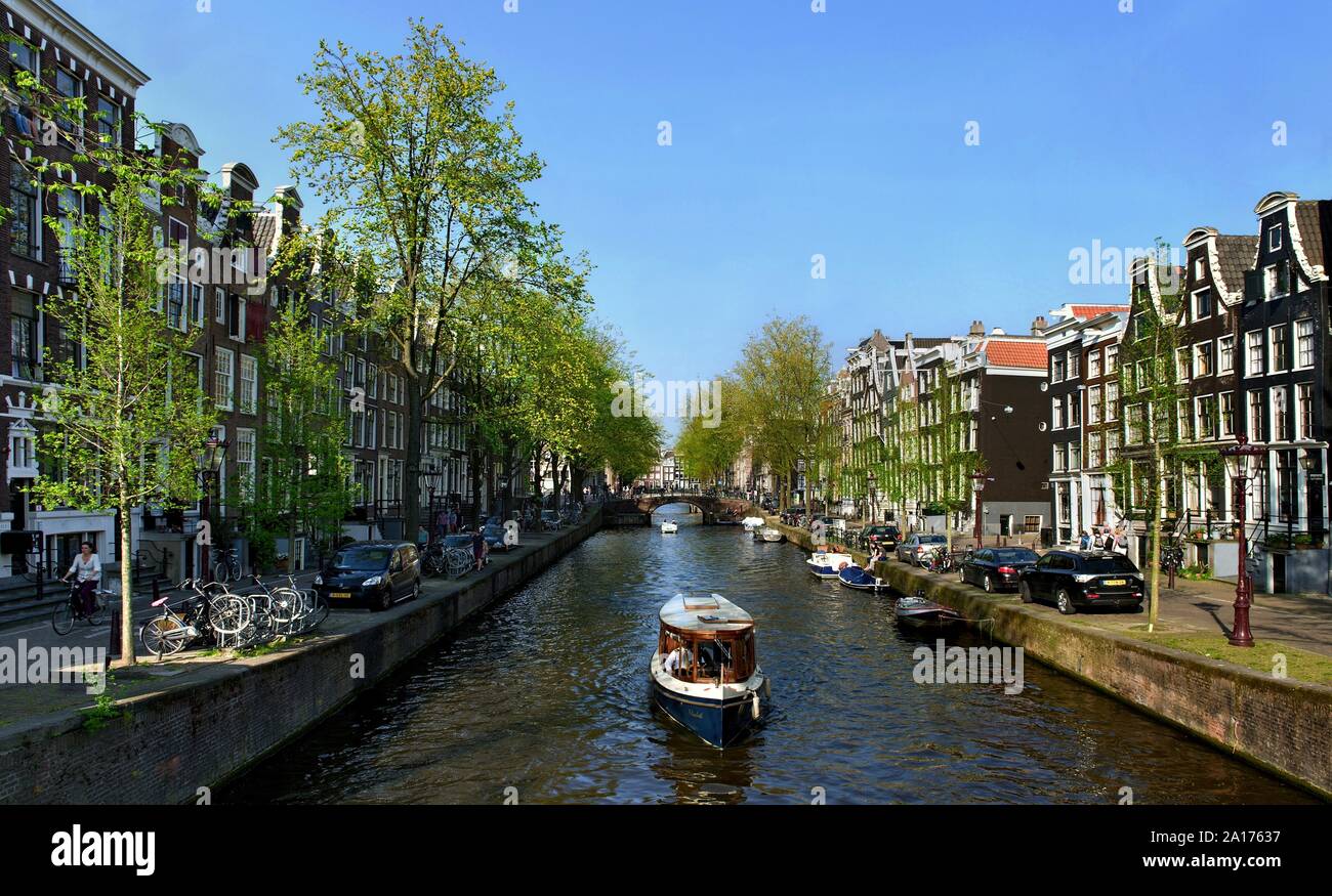 Dutch House Red Brick High Resolution Stock Photography and Images - Alamy