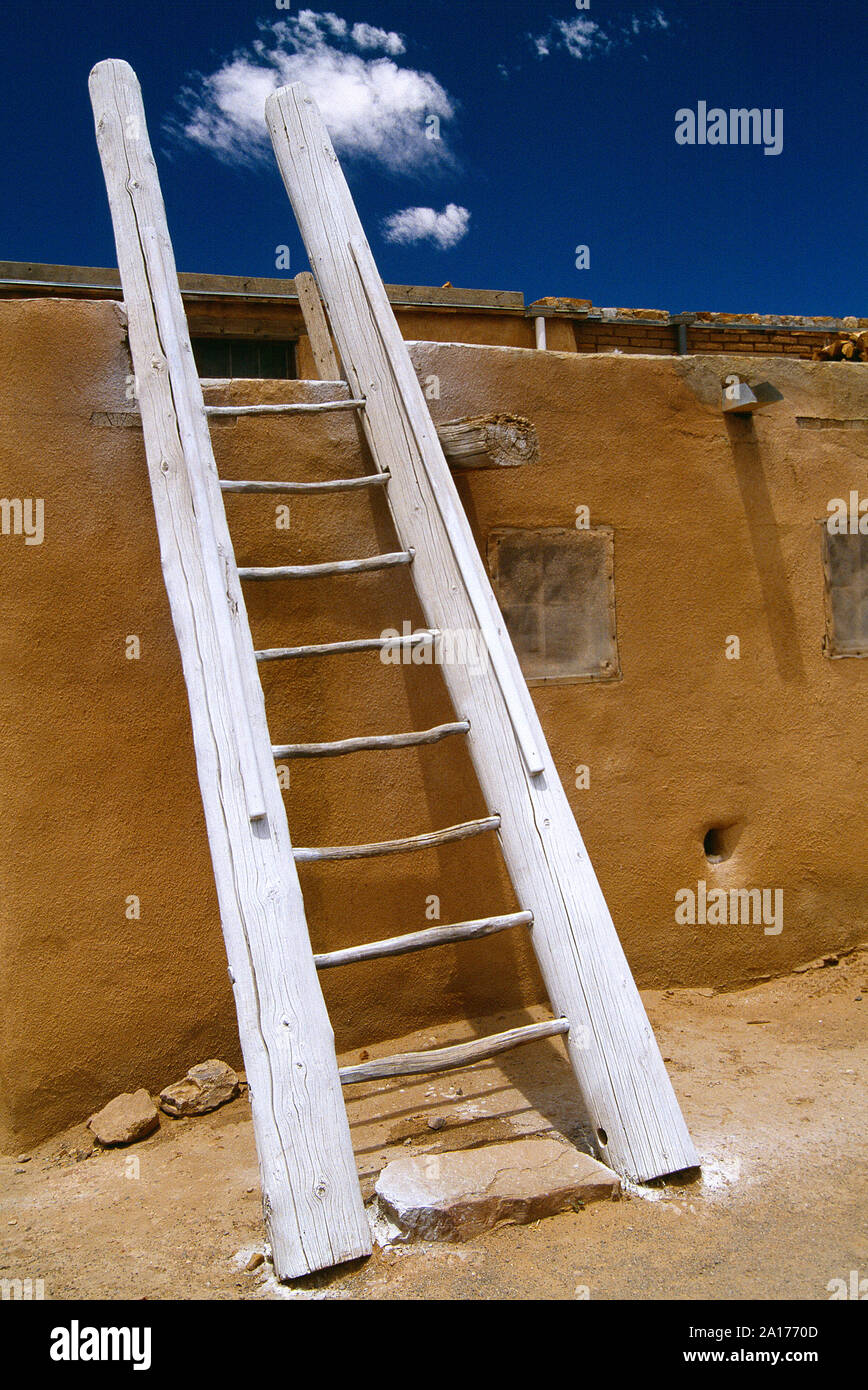 Old pueblo ladder hi-res stock photography and images - Alamy