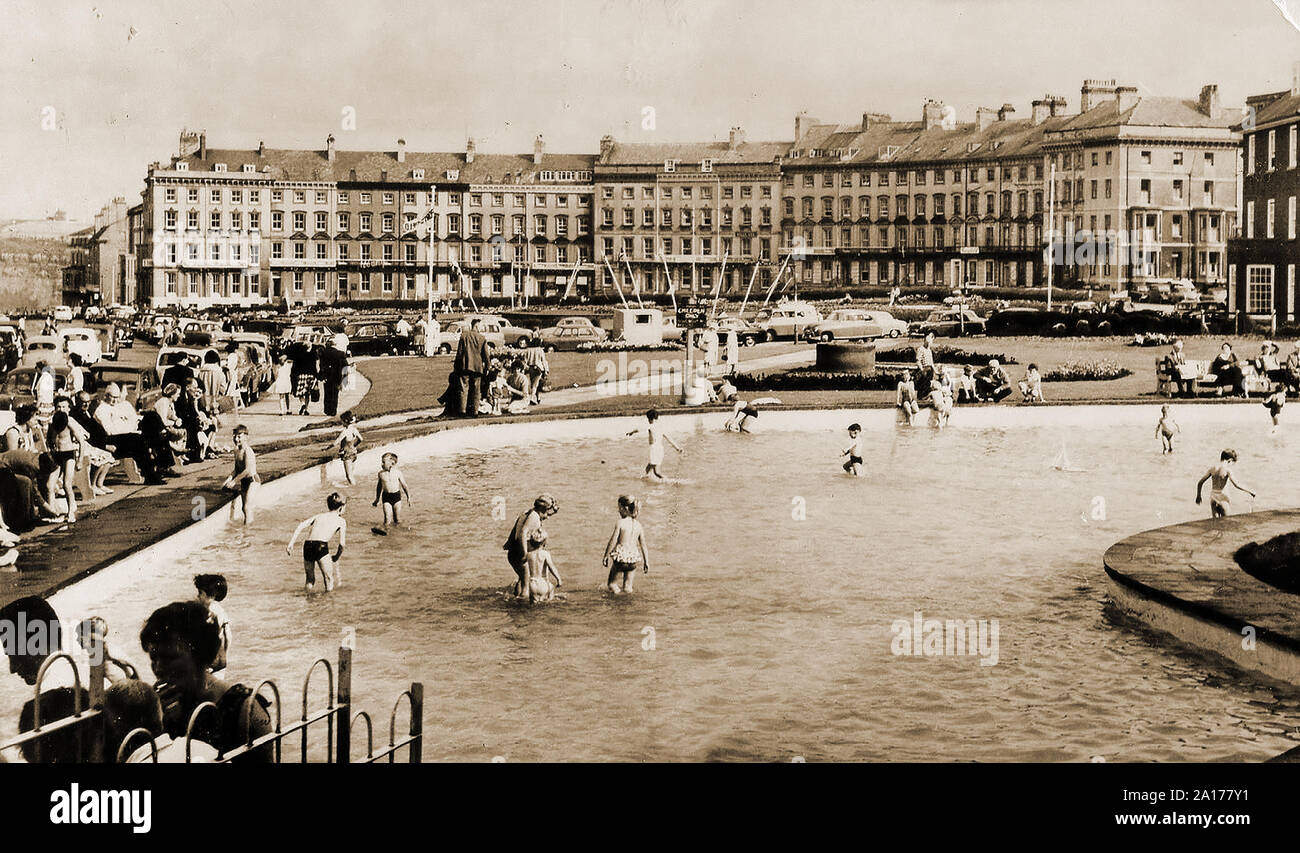 Old public swimming pool hi-res stock photography and images - Alamy