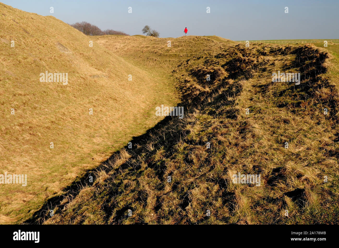 Barbury castle hi-res stock photography and images - Alamy