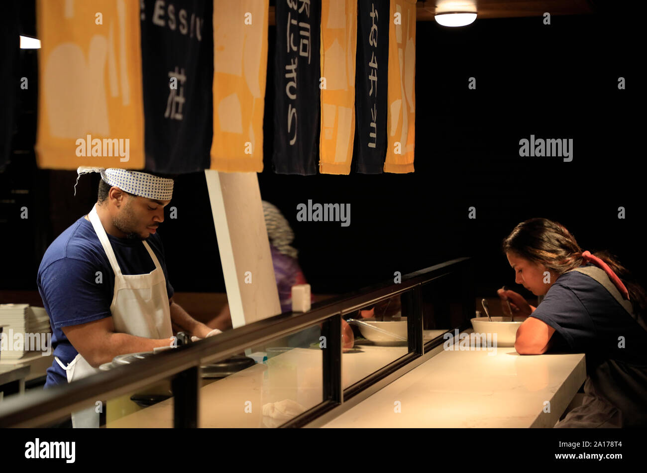 Time out food hall dumbo hi-res stock photography and images - Alamy