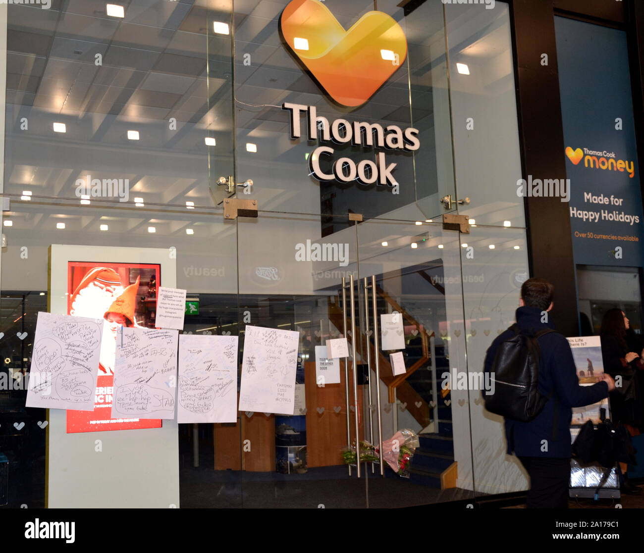 Passers-by are invited to leave messages about what Thomas Cook meant ...