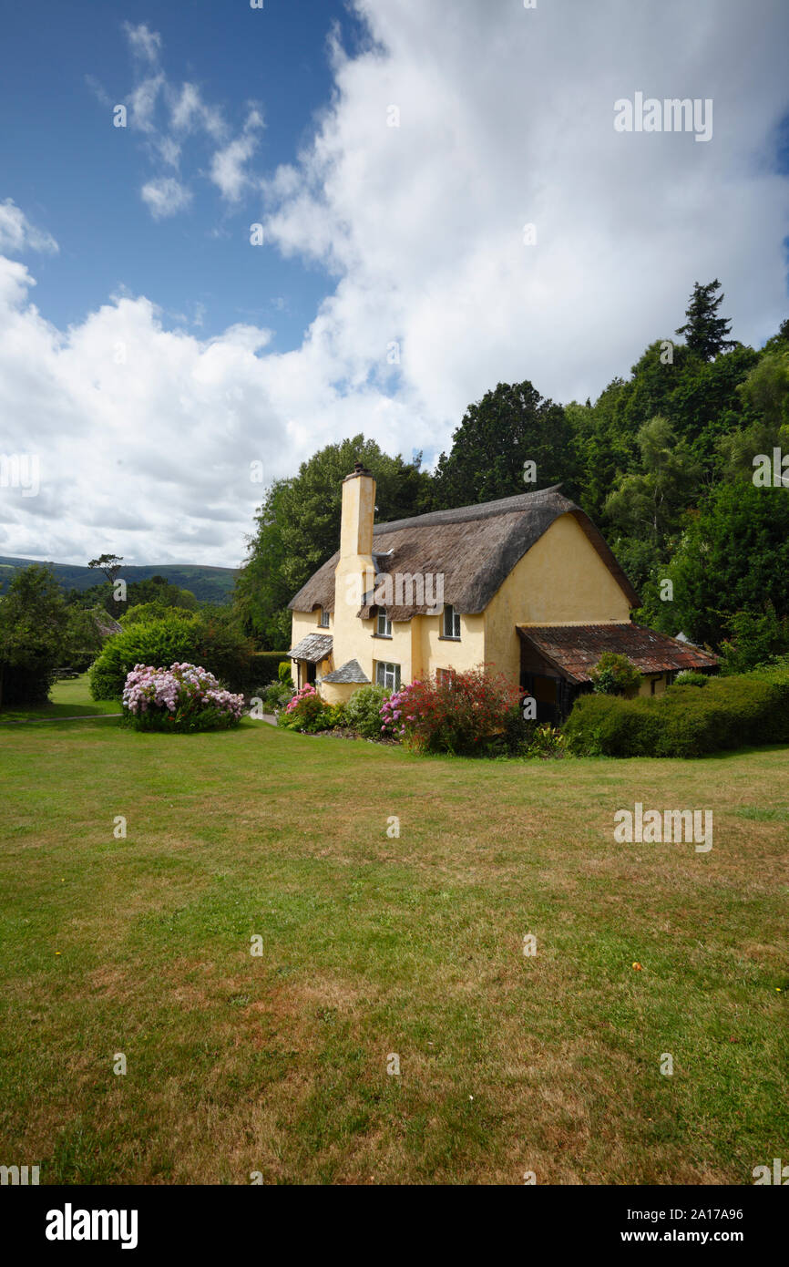Thatched cottage in Selworthy Village. Exmoor National Park. Somerset ...