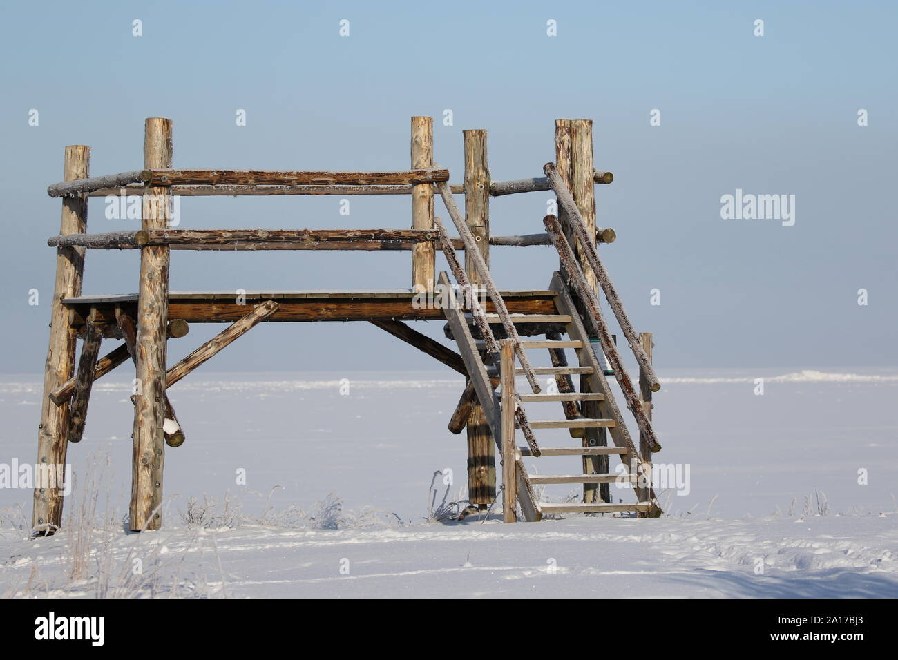 Wildlife viewing tower hi-res stock photography and images - Alamy