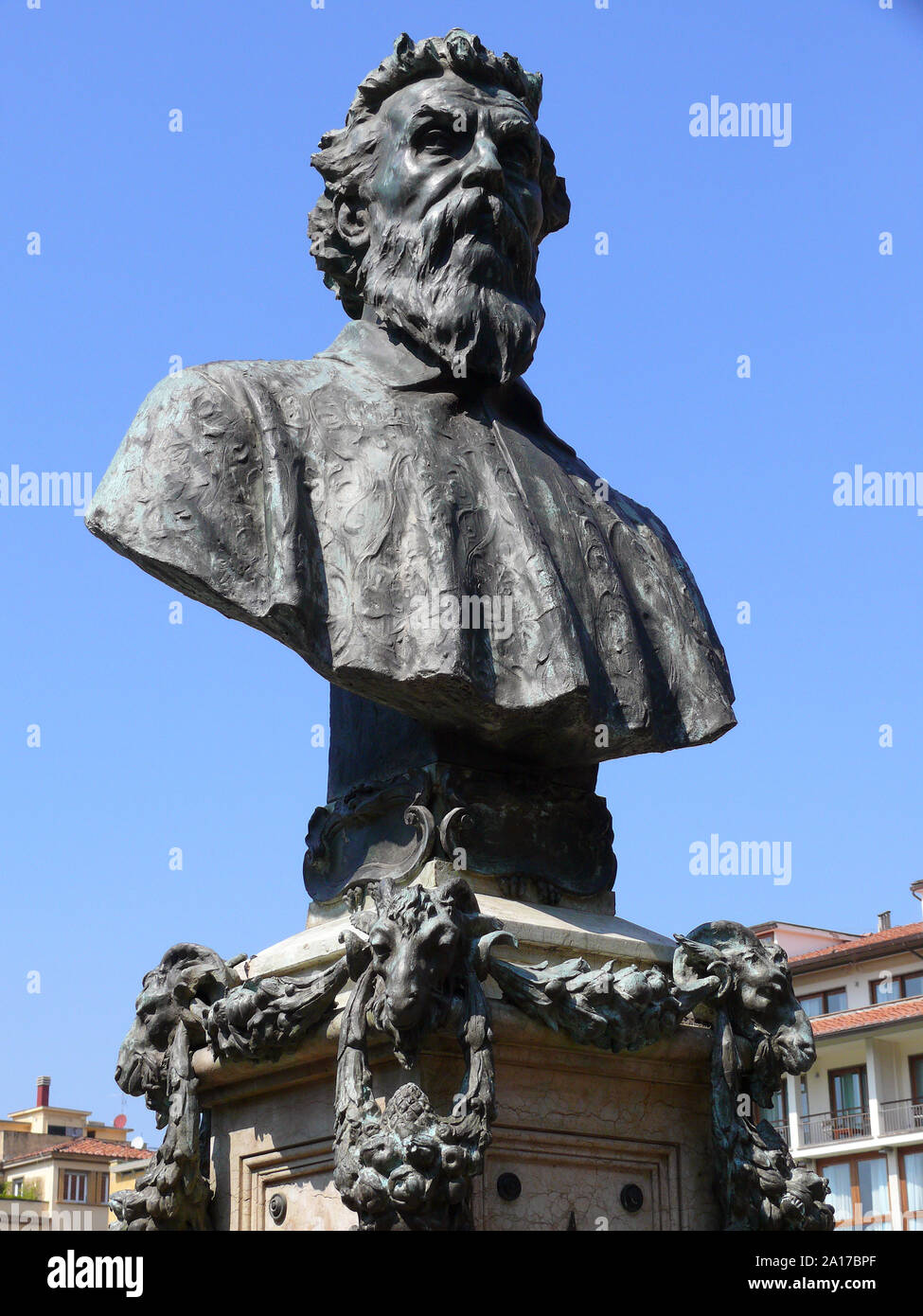 Benvenuto cellini statue hi-res stock photography and images - Alamy