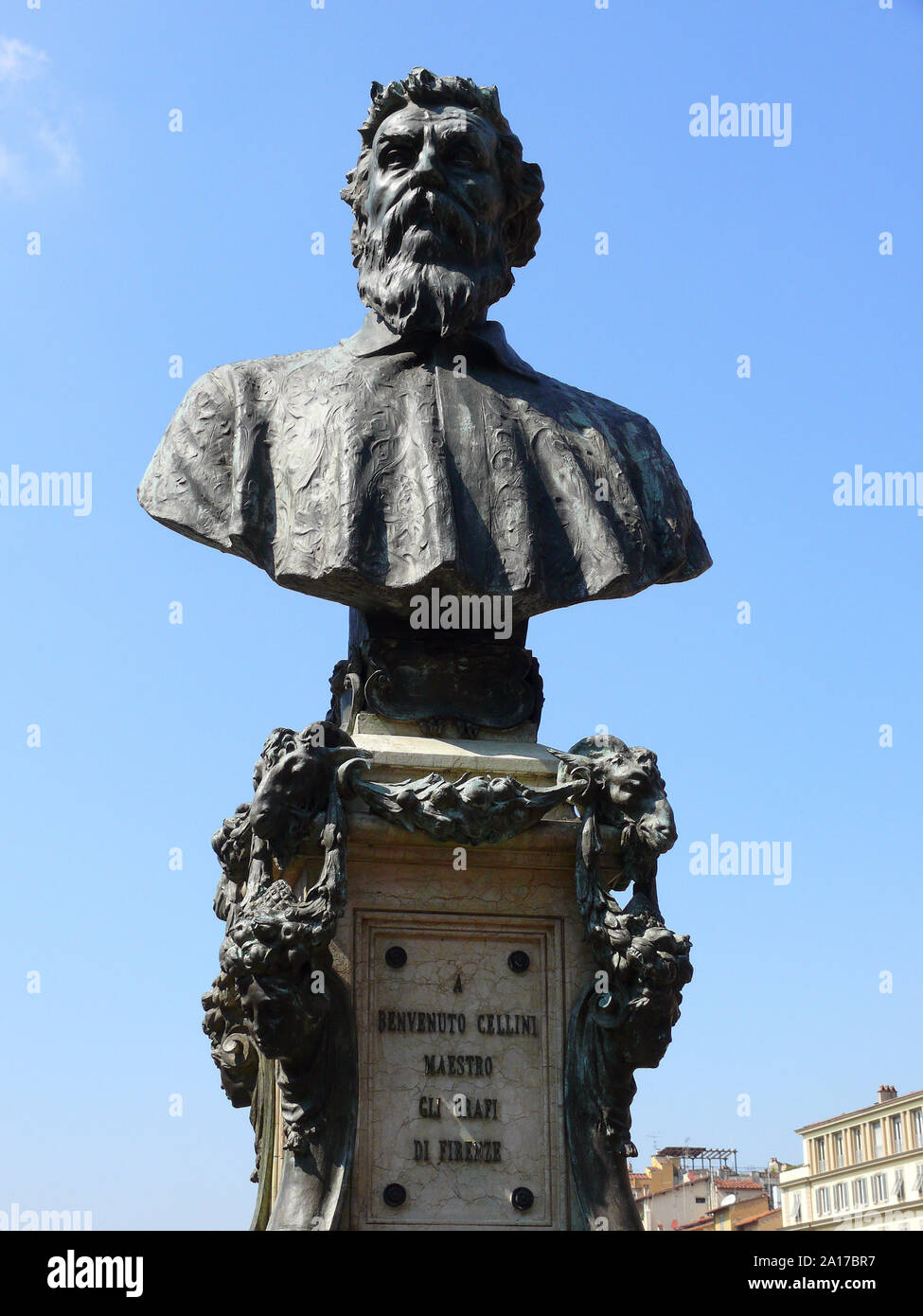 Bust of Benvenuto Cellini, Ponte Vecchio, Old Bridge, Florence, Firenze ...