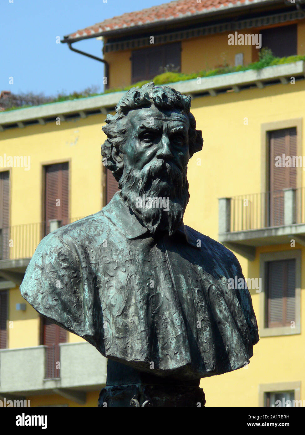 Bust of Benvenuto Cellini, Ponte Vecchio, Old Bridge, Florence, Firenze ...