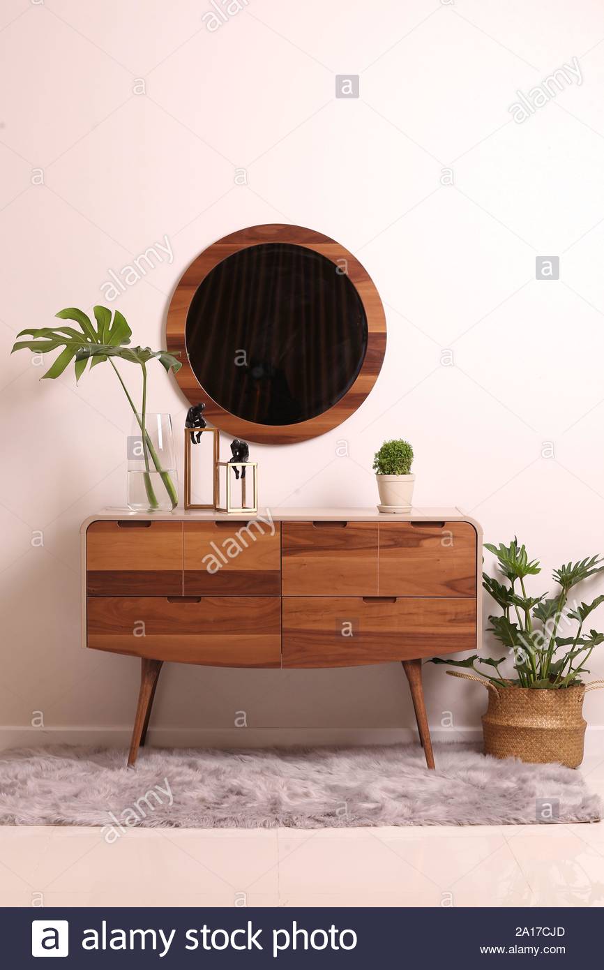 Vanity Table Stock Photos & Vanity Table Stock Images - Alamy