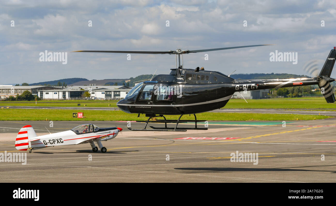 Helicopter skids hi-res stock photography and images - Alamy