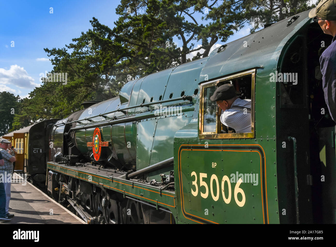 CHELTENHAM, ENGLAND - SEPTEMBER 2019: The Peninsular and Oriental steam ...