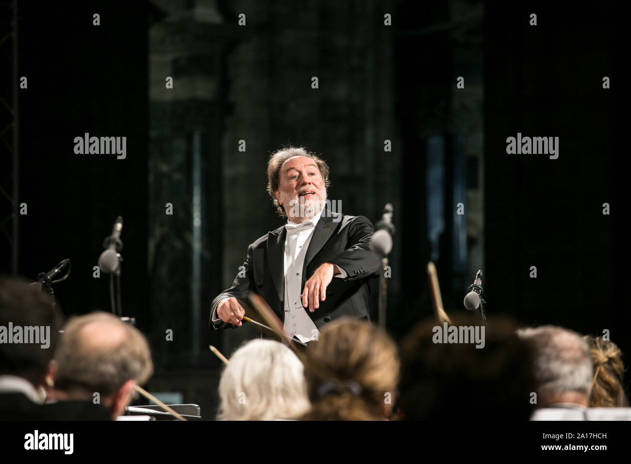 La scala choir hi-res stock photography and images - Alamy