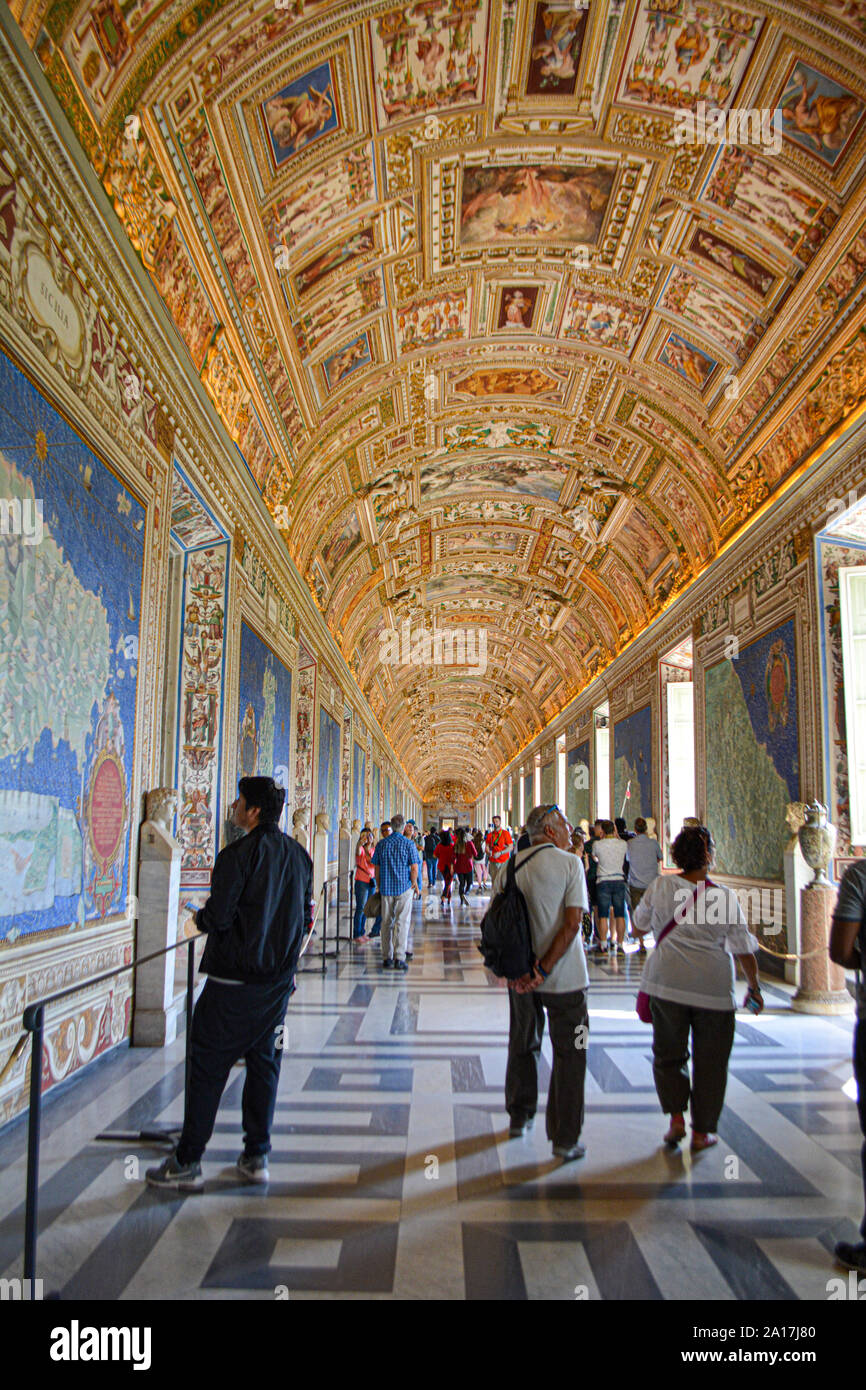 Map room, the vatican hi-res stock photography and images - Alamy