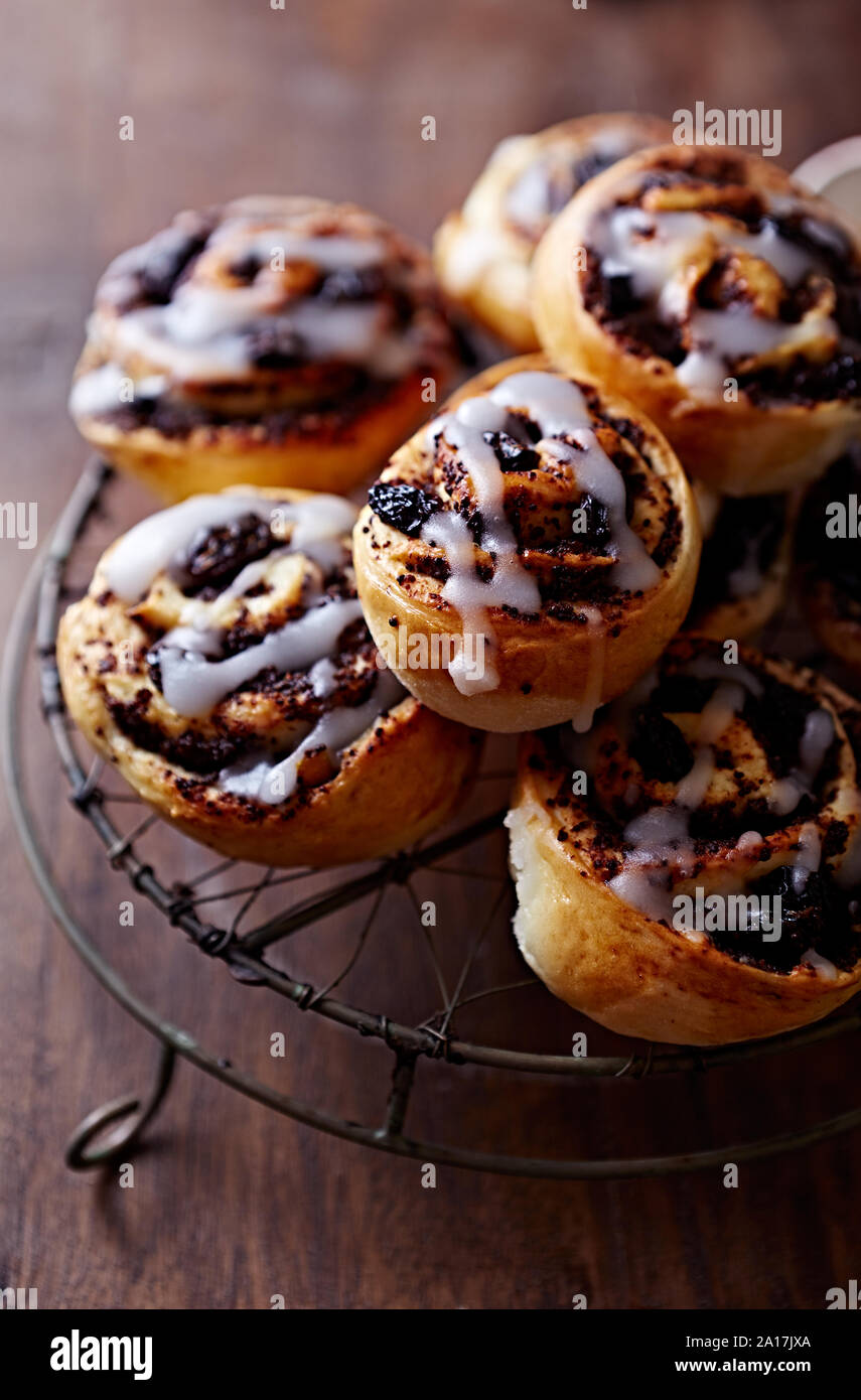 Vintage cooling rack hi-res stock photography and images - Alamy