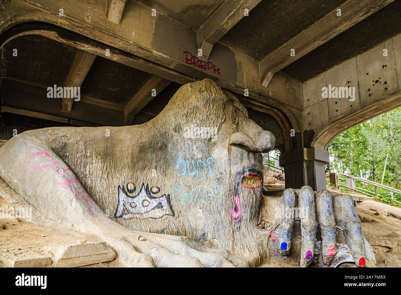 Defaced monument hi-res stock photography and images - Alamy