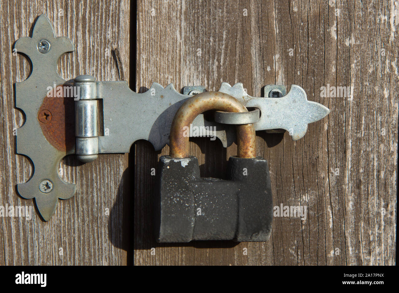 The old big padlock Stock Photo - Alamy
