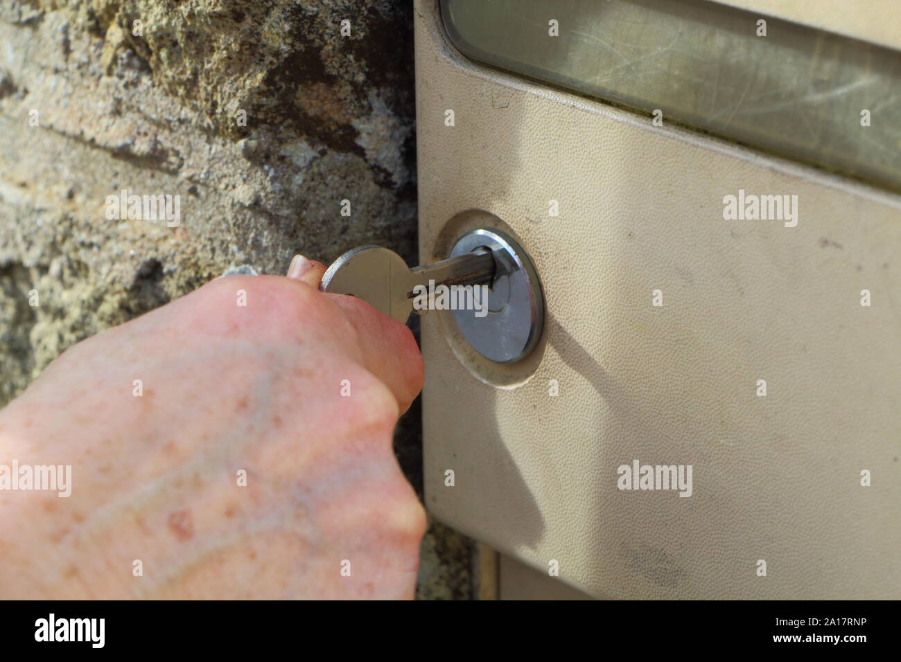 Mailbox key hi-res stock photography and images - Alamy