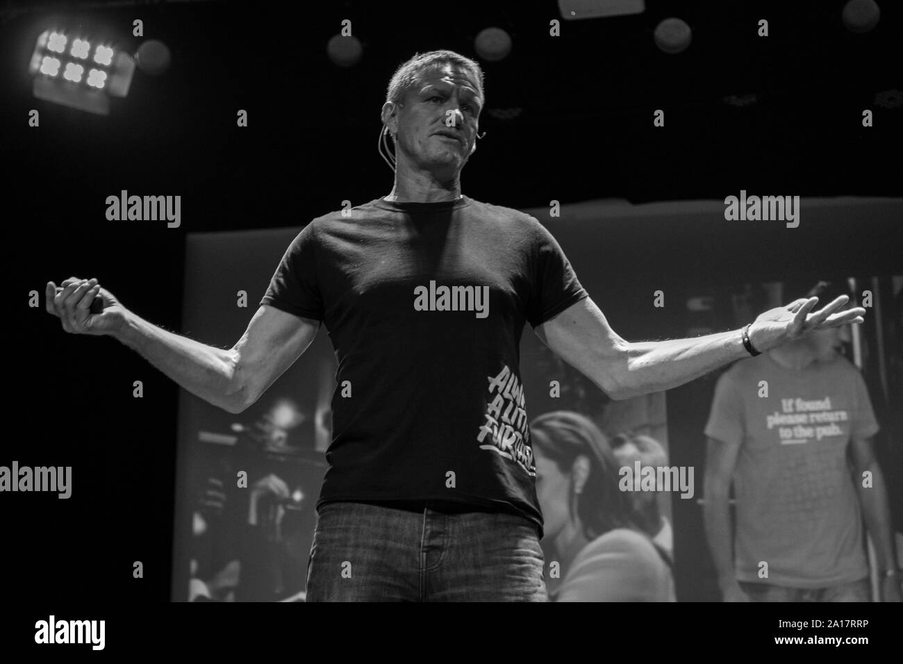 Mark billingham sas Black and White Stock Photos & Images - Alamy