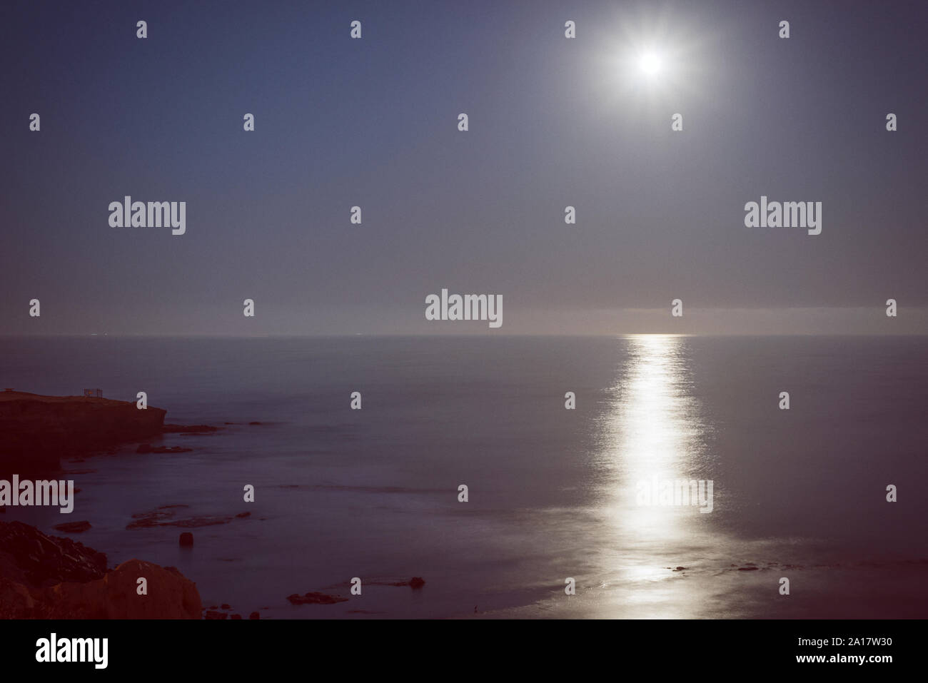 Moon ocean waves hi-res stock photography and images - Alamy