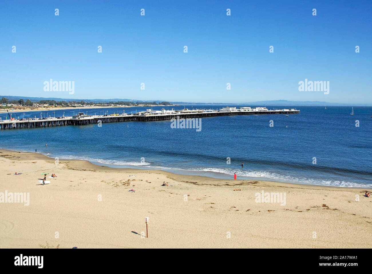 Santa cruz wharf hi-res stock photography and images - Alamy