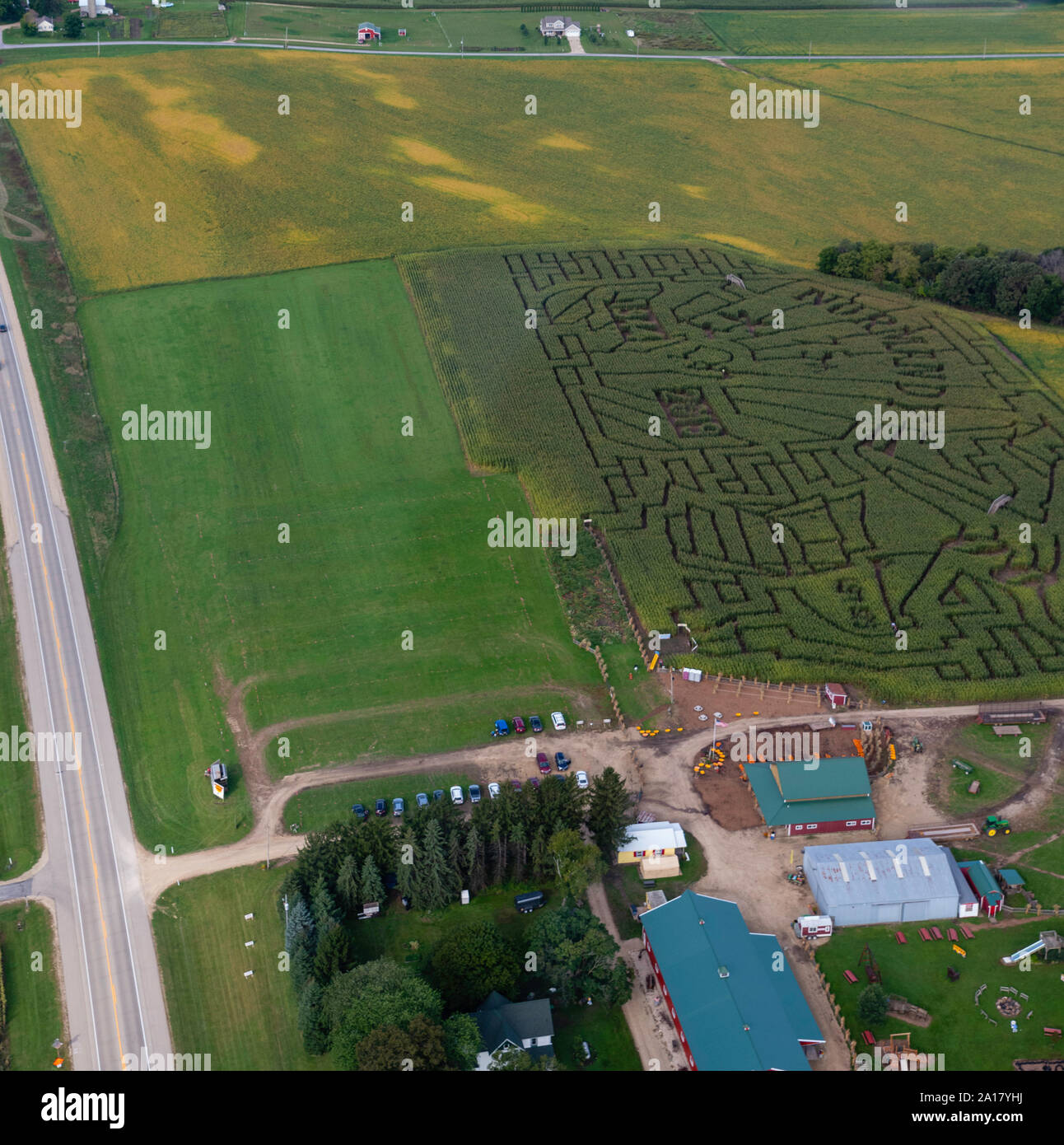 Deerfield road hi-res stock photography and images - Alamy