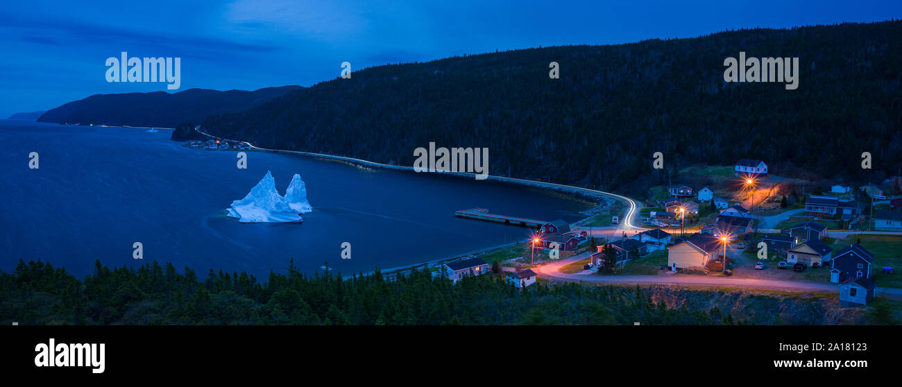 Headlights in the streets hi-res stock photography and images - Alamy