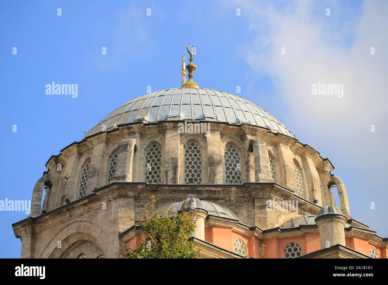 Roof of a mosque close up Stock Photo - Alamy