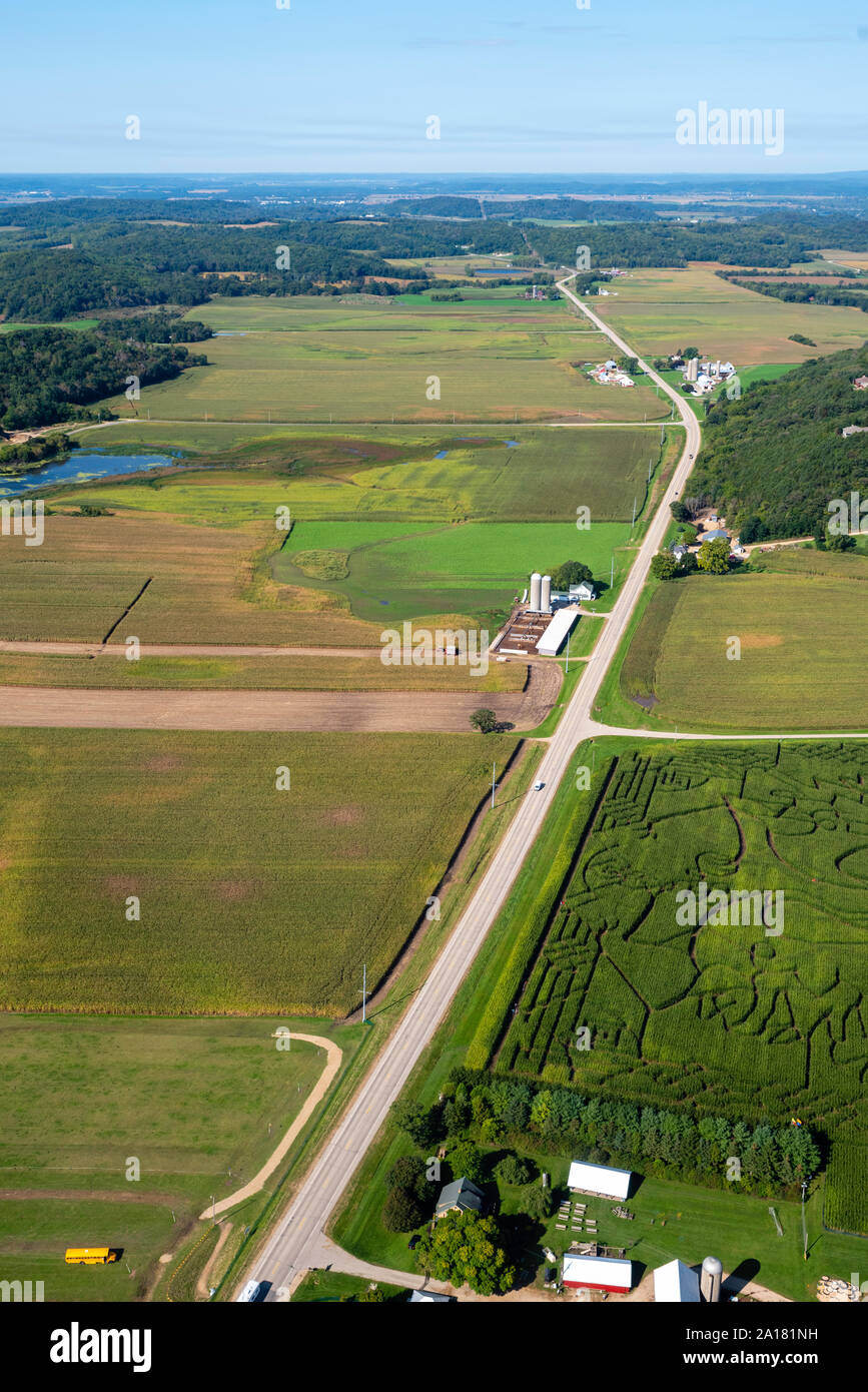 Corn maze midwest hi-res stock photography and images - Alamy